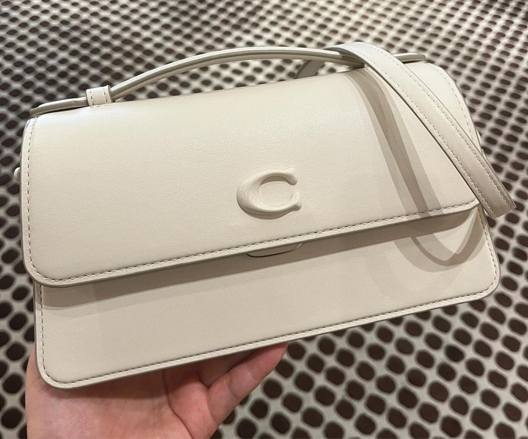 Coach Juno Bag, Women's Fashion, Bags & Wallets, Cross-body Bags on ...