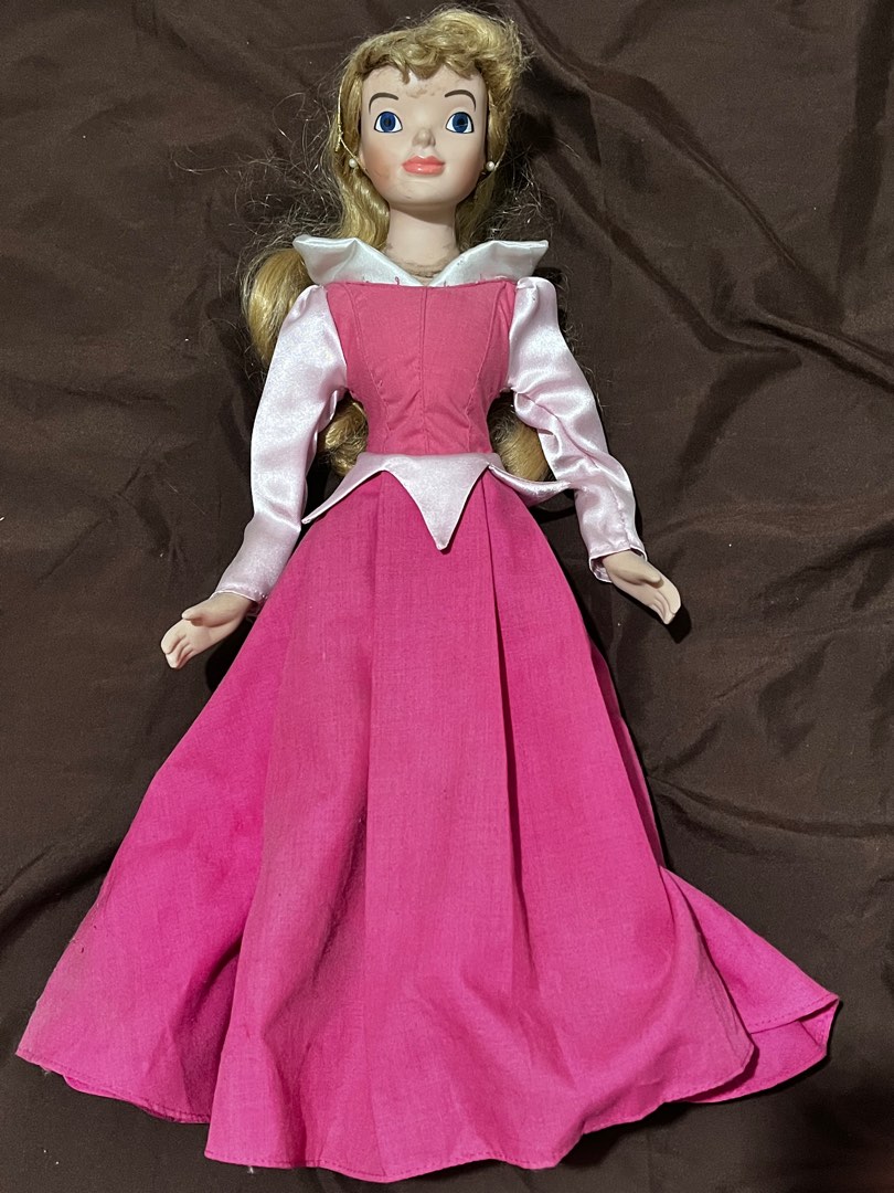 DISNEY PRINCESS COLLECTION PORCELAIN DOLL, Hobbies & Toys, Toys & Games ...