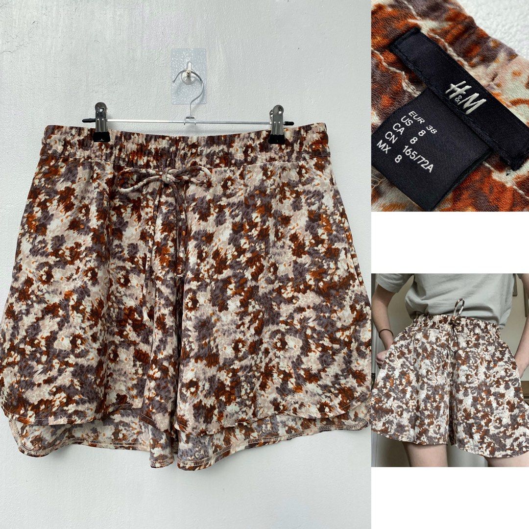 H&M Pattern HW Garterized short, Women's Fashion, Activewear on Carousell