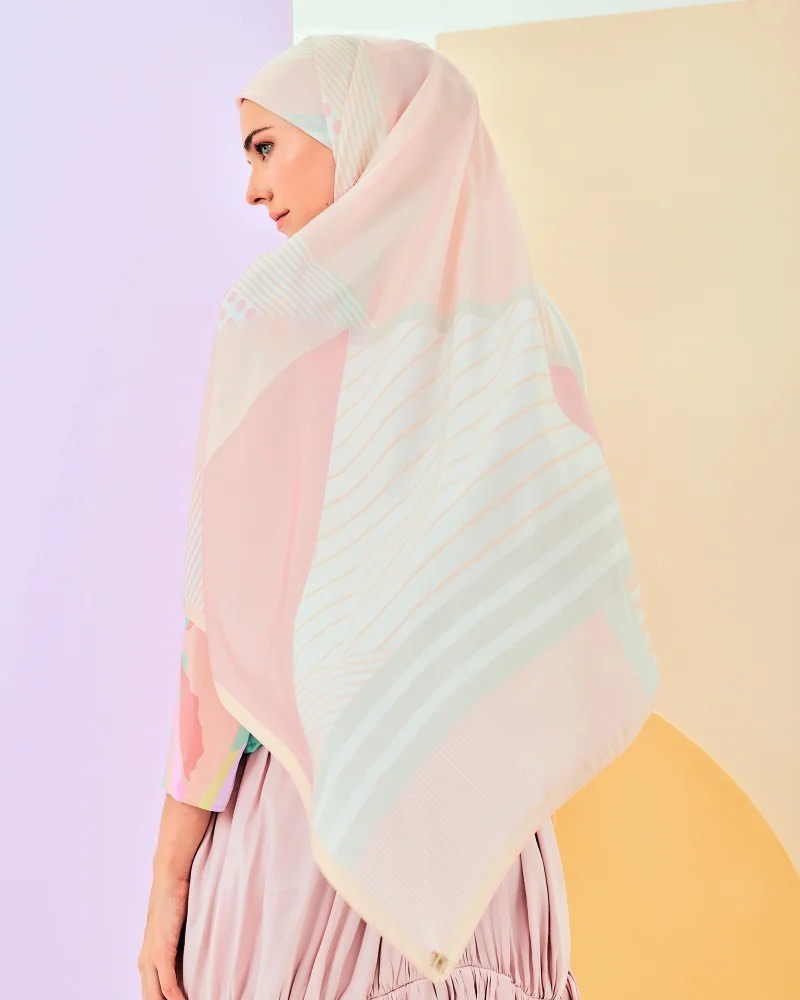 LINEAR RAY SQUARE - HONEY, Women's Fashion, Muslimah Fashion, Hijabs on ...