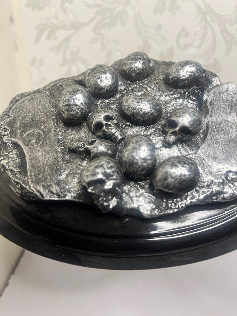 Original Resin Marvel Thanos, Hobbies & Toys, Toys & Games on Carousell