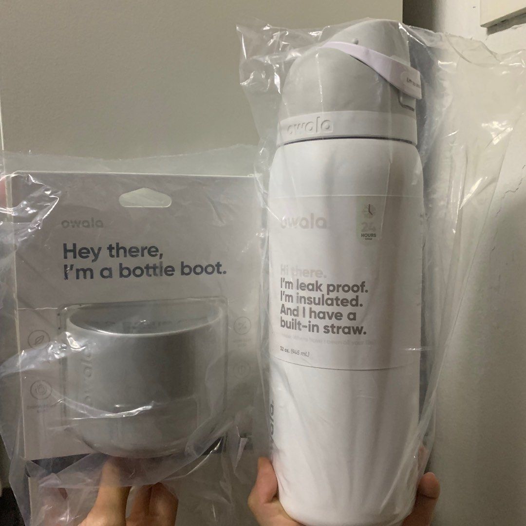 Owala FreeSip Insulated Water Bottle 32oz with Owala Silicone Boot [ON ...