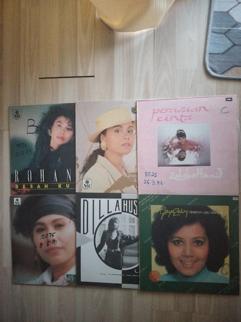 Piring Hitam Melayu, Hobbies & Toys, Music & Media, Vinyls on Carousell