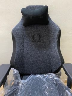 Secret Lab Omega 2020 Black Office Gaming Chair, Furniture & Home ...