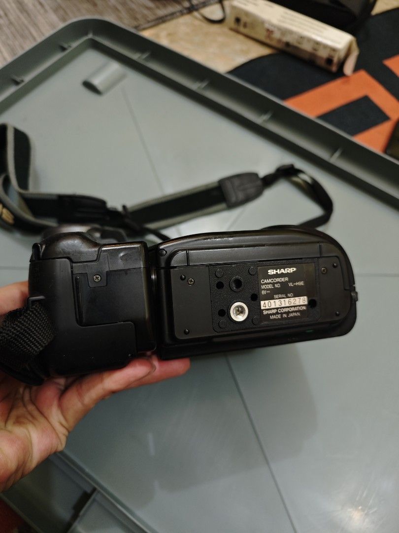 Sharp viewcam hi8 Untested, Photography, Video Cameras on Carousell