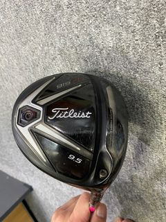 Titleist 915 D2 Driver, Sports Equipment, Sports & Games, Golf on Carousell