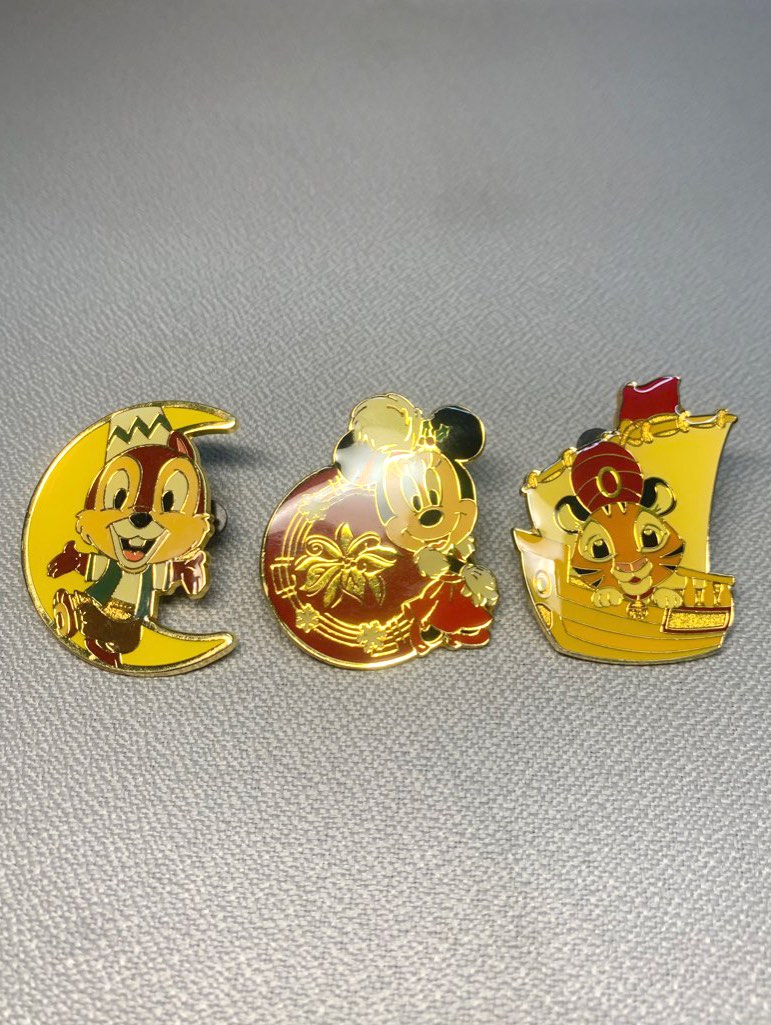 Tokyo Disney character pin badge x3, Hobbies & Toys, Collectibles ...