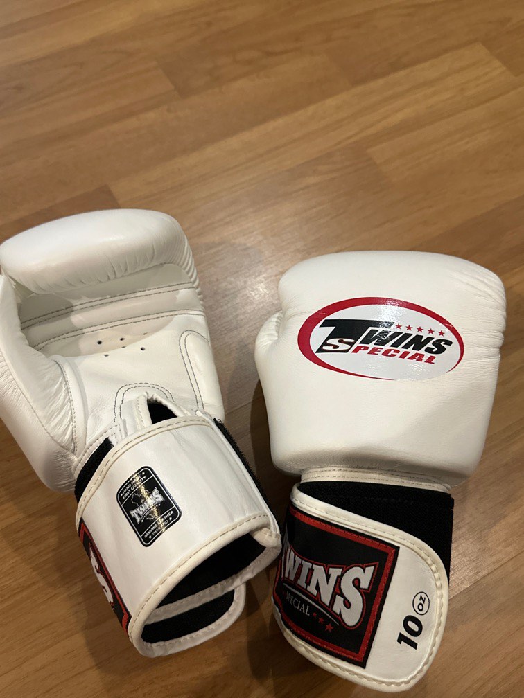 TWINS MUAYTHAI 10oz boxing gloves, Sports Equipment, Exercise & Fitness ...