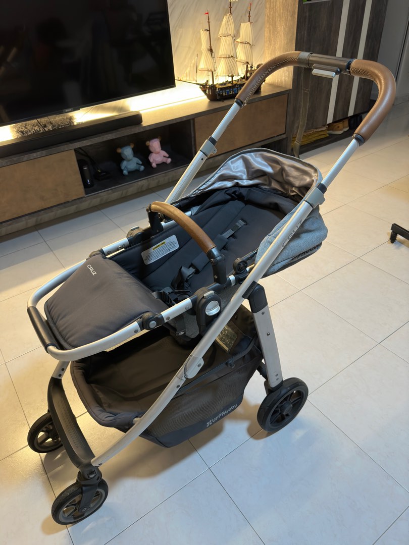 Uppababy CRUZ Baby Stroller, Babies & Kids, Going Out, Strollers on ...