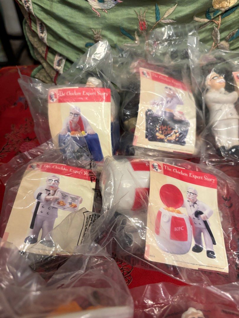 Vintage KFC Figure Model Colonel Sanders Rare Collection set, Hobbies ...