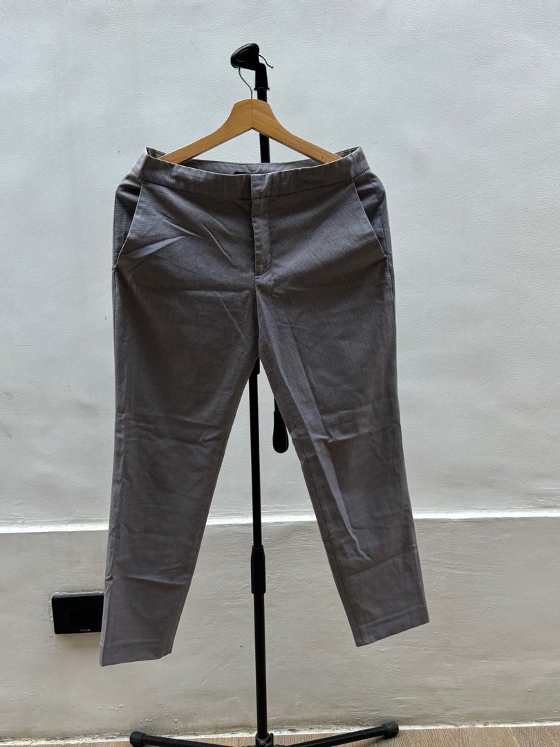 Zara checkered slacks, Women's Fashion, Bottoms, Other Bottoms on Carousell