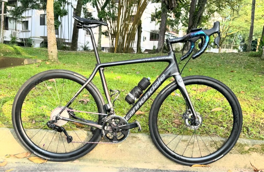 Cannondale Synapse Carbon Frame 54, Sports Equipment, Bicycles & Parts ...