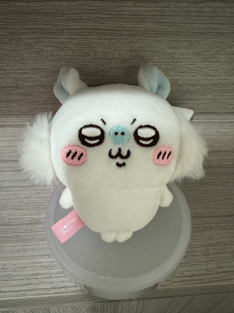 Chiikawa 吉伊卡哇 飛鼠 小桃 Momonga Miniso正版, 興趣及遊戲, 玩具 & 遊戲類 - Carousell