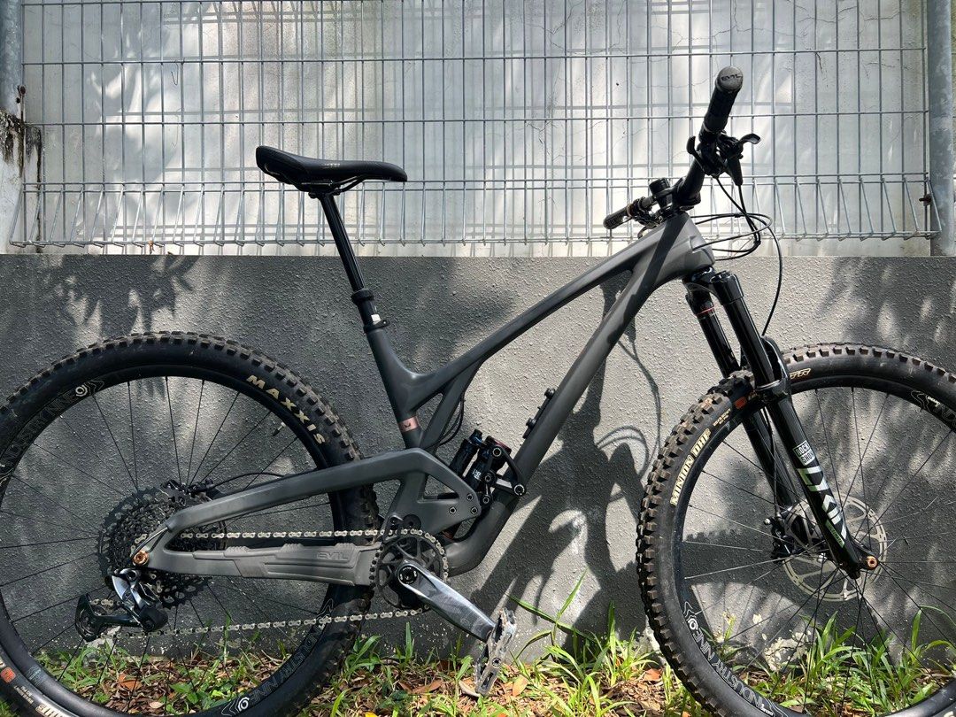 Evil Offering V3, Sports Equipment, Bicycles & Parts, Bicycles on Carousell