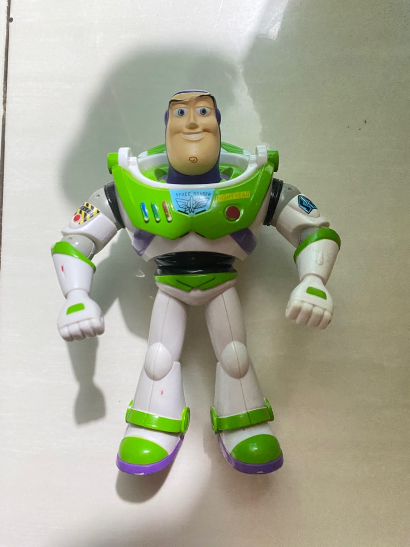 Figur Toy Story Buzz Lightyear ori disney Elektrik, Toys & Collectibles ...