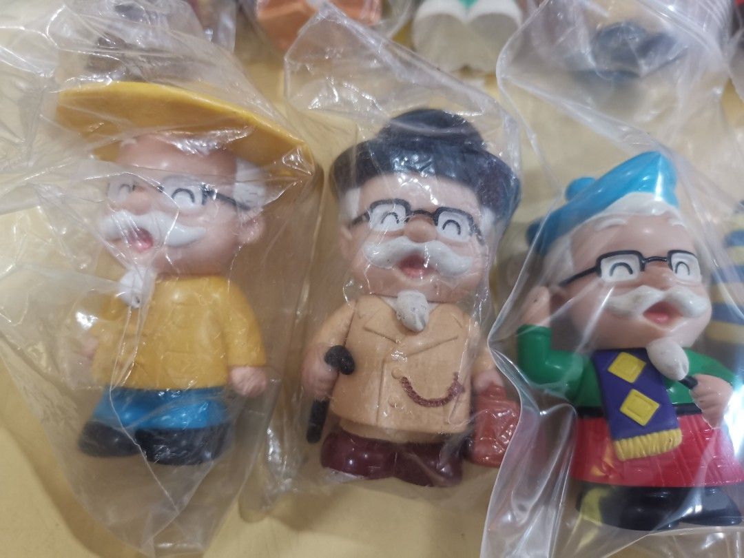 KFC Merchandise Collection Colonel Sanders Miniature Figure Toys Table ...