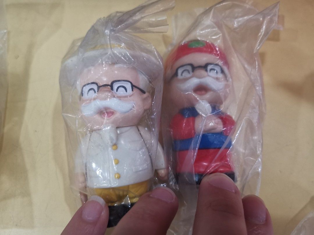 KFC Merchandise Collection Colonel Sanders Miniature Figure Toys Table ...