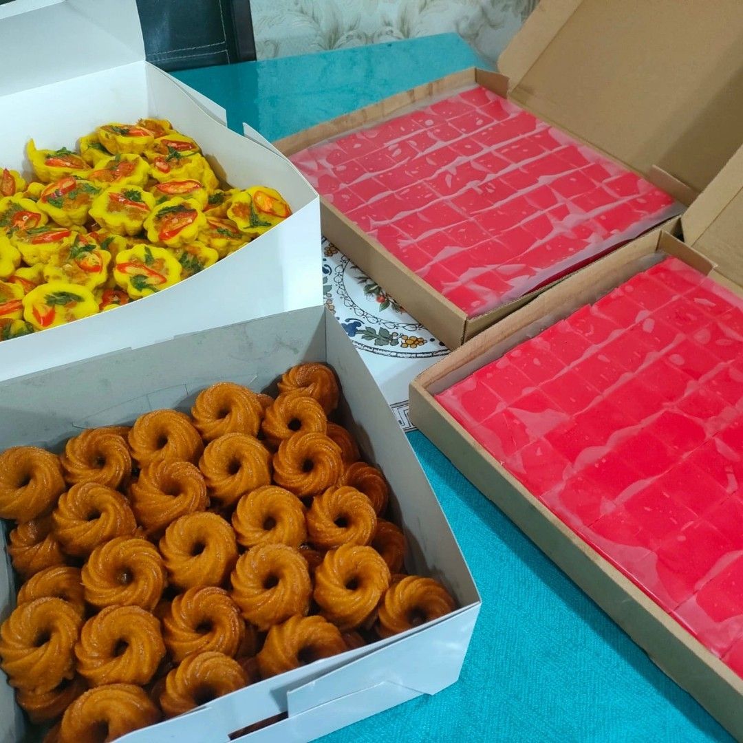 Kuih Melayu Traditional (Various types), Food & Drinks, Homemade Bakes ...