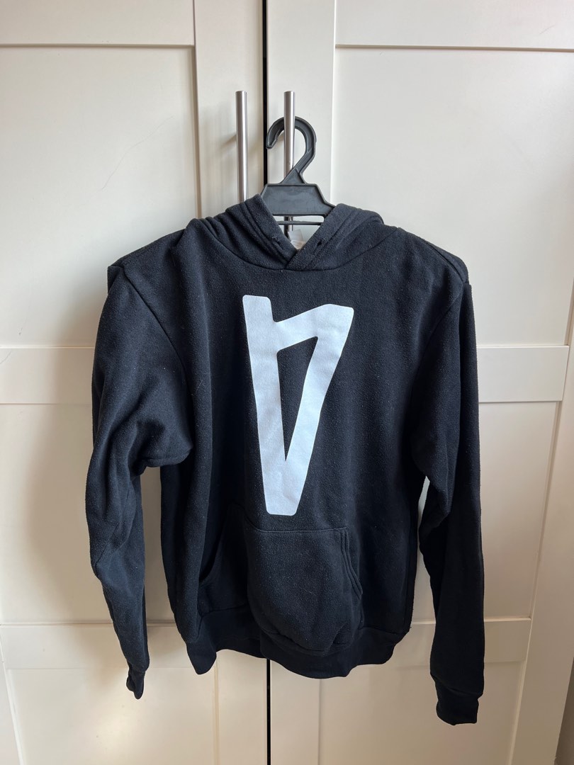 Lauv Hoodie, Women's Fashion, Coats, Jackets and Outerwear on Carousell