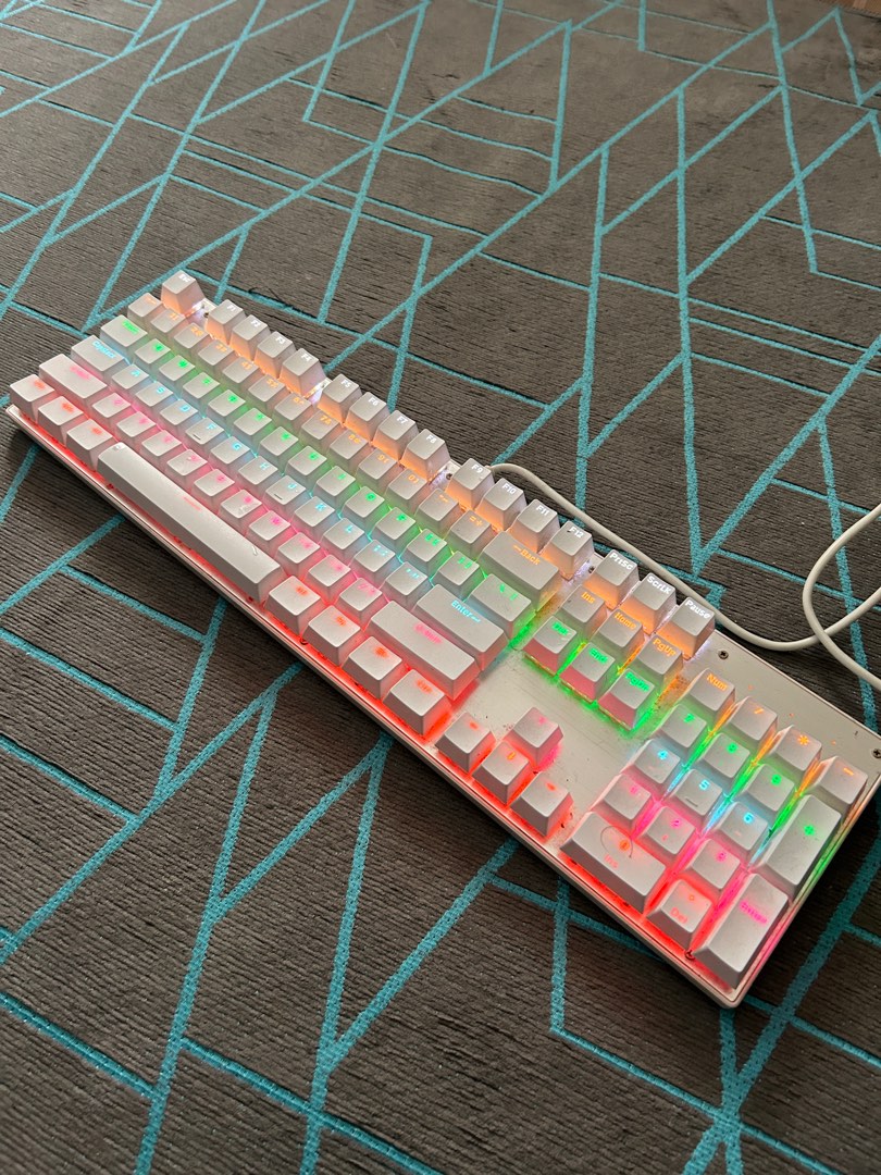 LEAVEN RGB Mechanical Keyboard 104 Button Gaming Keyboard Keyboard RGB ...