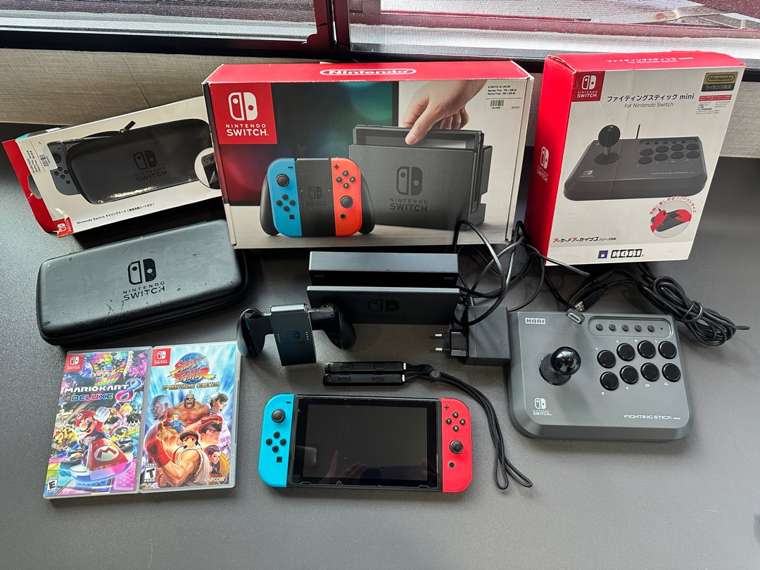 Nintendo Switch Full set include Hori Fighting stick, Pouch and 3 games ...