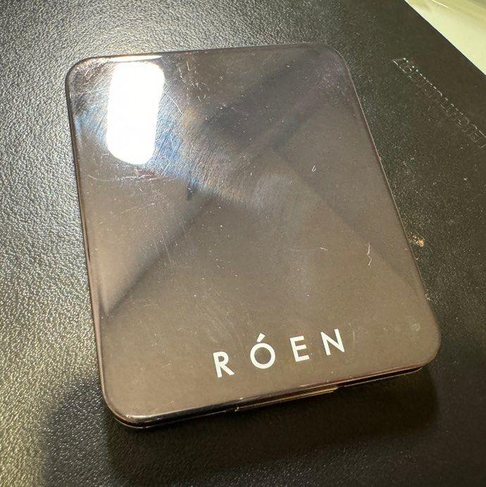 Roen Eyeshadow Palette - Eyes On Me, Beauty & Personal Care, Face ...