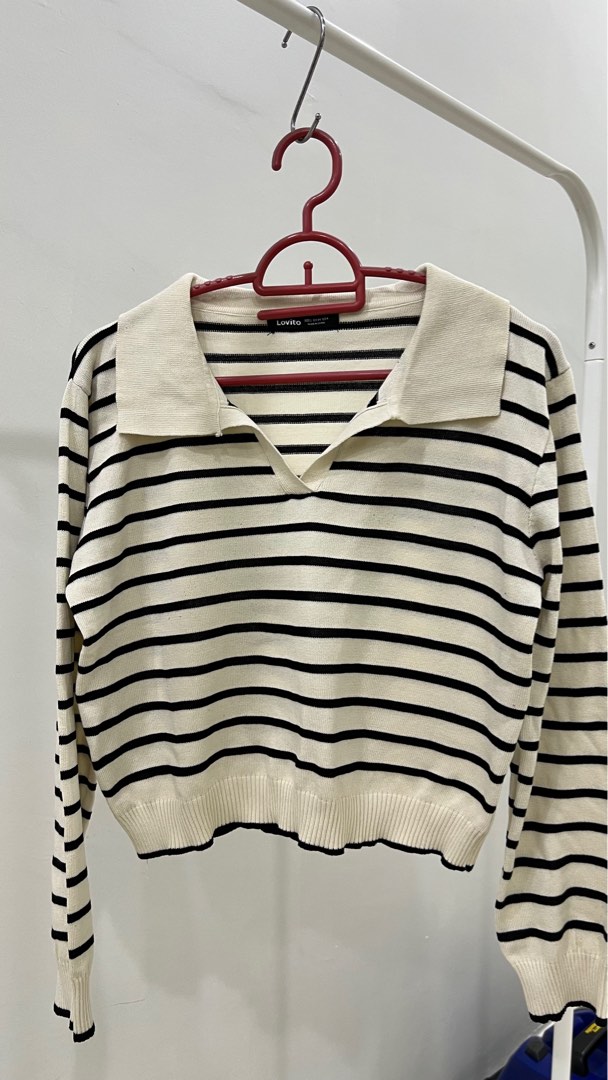 Strip Crop Top, Women's Fashion, Tops, Longsleeves on Carousell