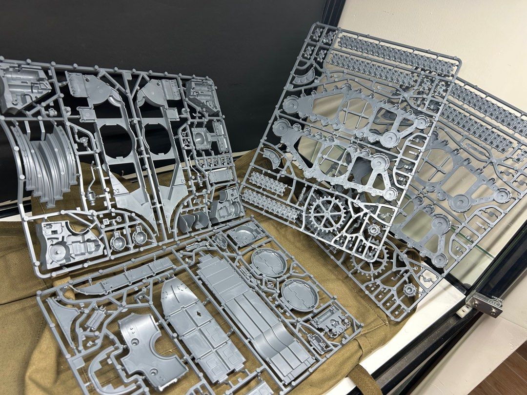 Triaros Armored Conveyor 2024 plastic Warhammer 40k Horus Heresy ...