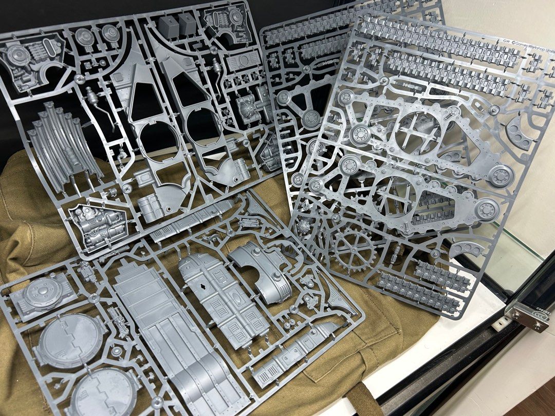 Triaros Armored Conveyor 2024 plastic Warhammer 40k Horus Heresy ...