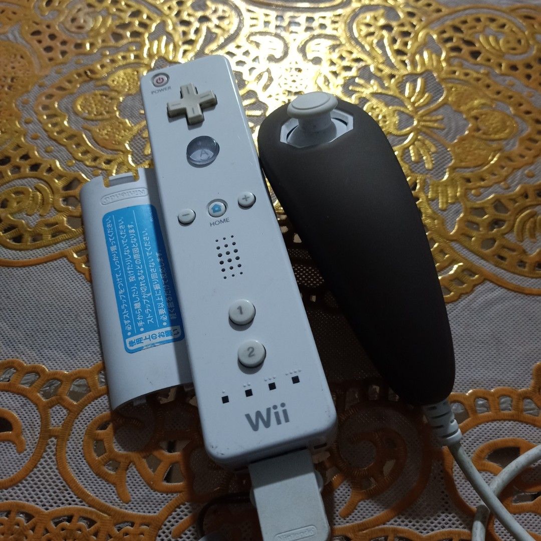 Wiimote with nunchuck, Video Gaming, Video Games, Nintendo on Carousell