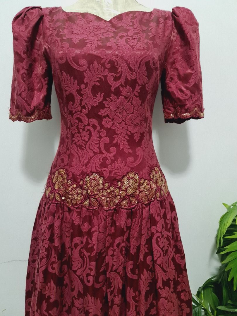 Branded Scott Mc Clintock Sax Vintage puff trendy event formal maroon ...