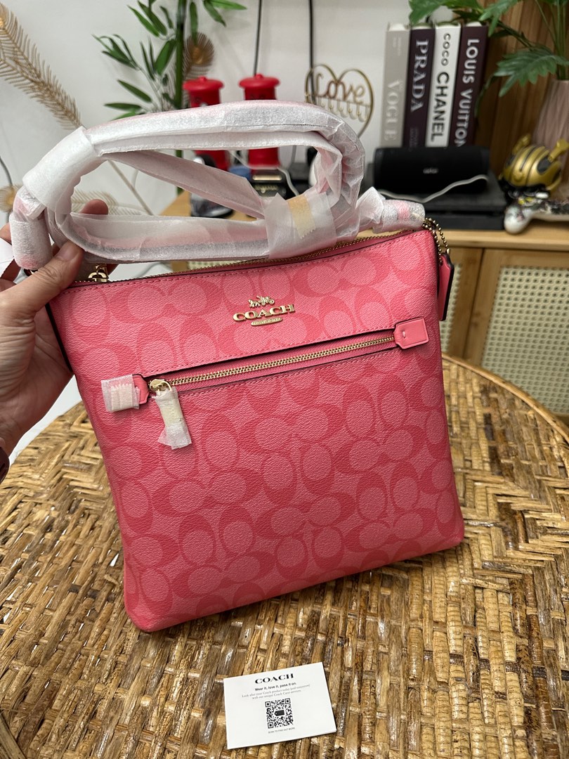 coach rowan file bag in signature canvas pink lemonade, Women's Fashion ...