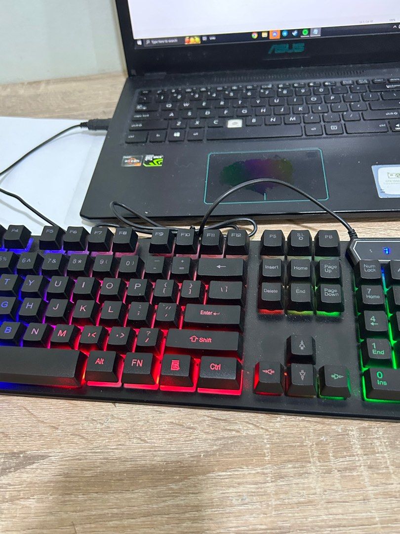Computer gaming keyboard (led light), Computers & Tech, Parts ...