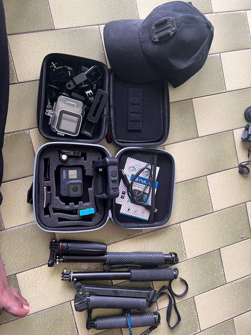 Go pro hero 8 black- total set, Photography, Cameras on Carousell