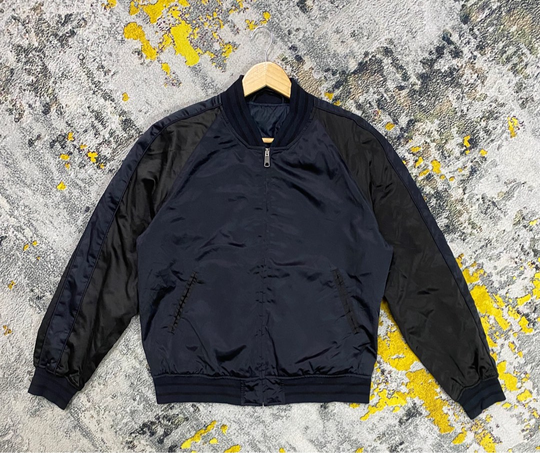 GU Bomber Jacket, Men's Fashion, Coats, Jackets and Outerwear on Carousell