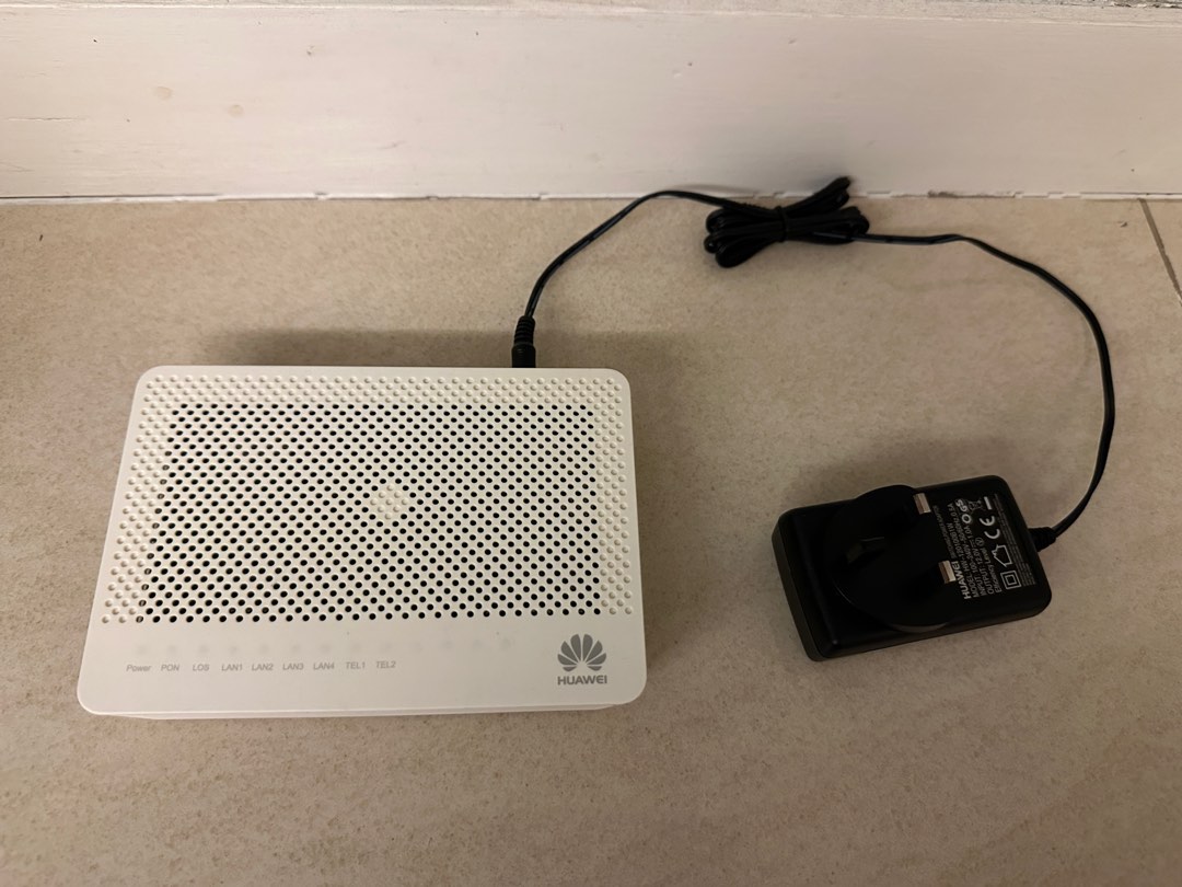 Huawei Modem HG8240H5, Computers & Tech, Parts & Accessories ...