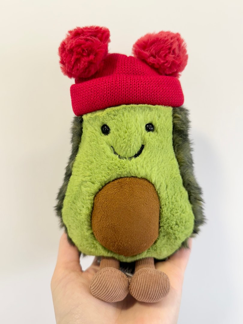 現貨Jellycat Amuseables Bobble Avocado 冷帽牛油果, 興趣及遊戲, 玩具 & 遊戲類 - Carousell