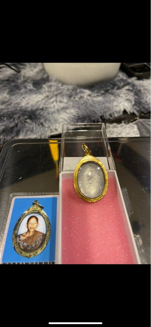 Lp koon 2527 locket, Hobbies & Toys, Memorabilia & Collectibles ...