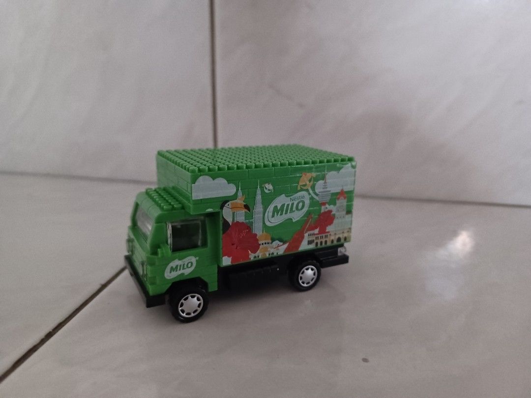 Milo Lorry, Hobbies & Toys, Collectibles & Memorabilia, Vintage ...