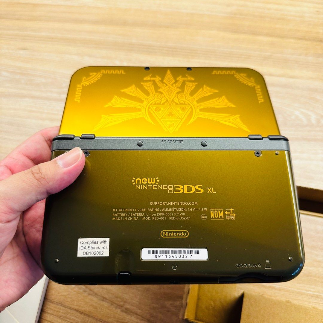 Nintendo new 3DS XL Hyrule Edition (BOTTOM IPS), Video Gaming, Video ...