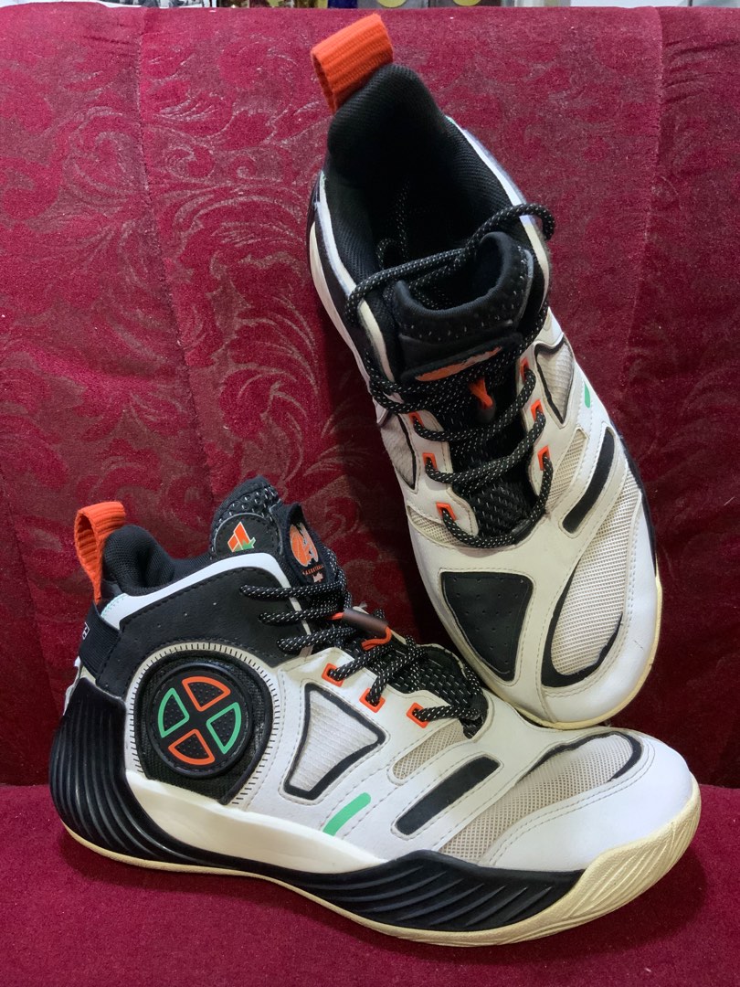 Qiaodan basketball shoes, Men's Fashion, Footwear, Sneakers on Carousell