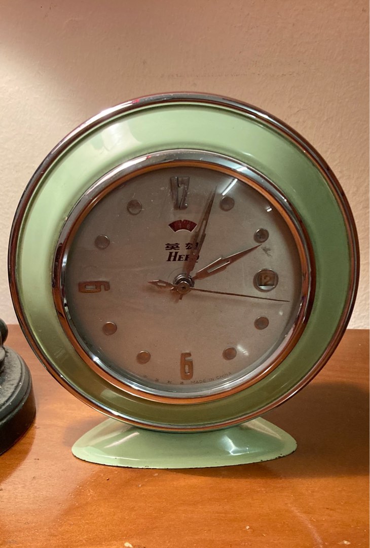 RARE FIND Vintage HERO Manual Wind Up Alarm Clock, Hobbies & Toys ...