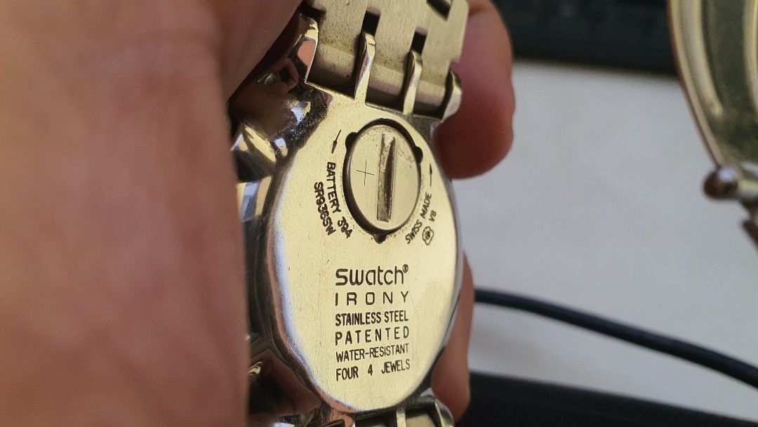 Swatch YOS445G Men's Shiny Addict Silver Dial Steel Bracelet ...