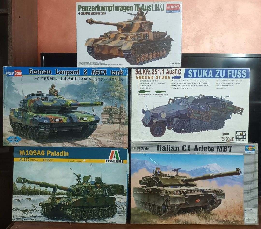 Tanks model kit, Hobbies & Toys, Toys & Games on Carousell