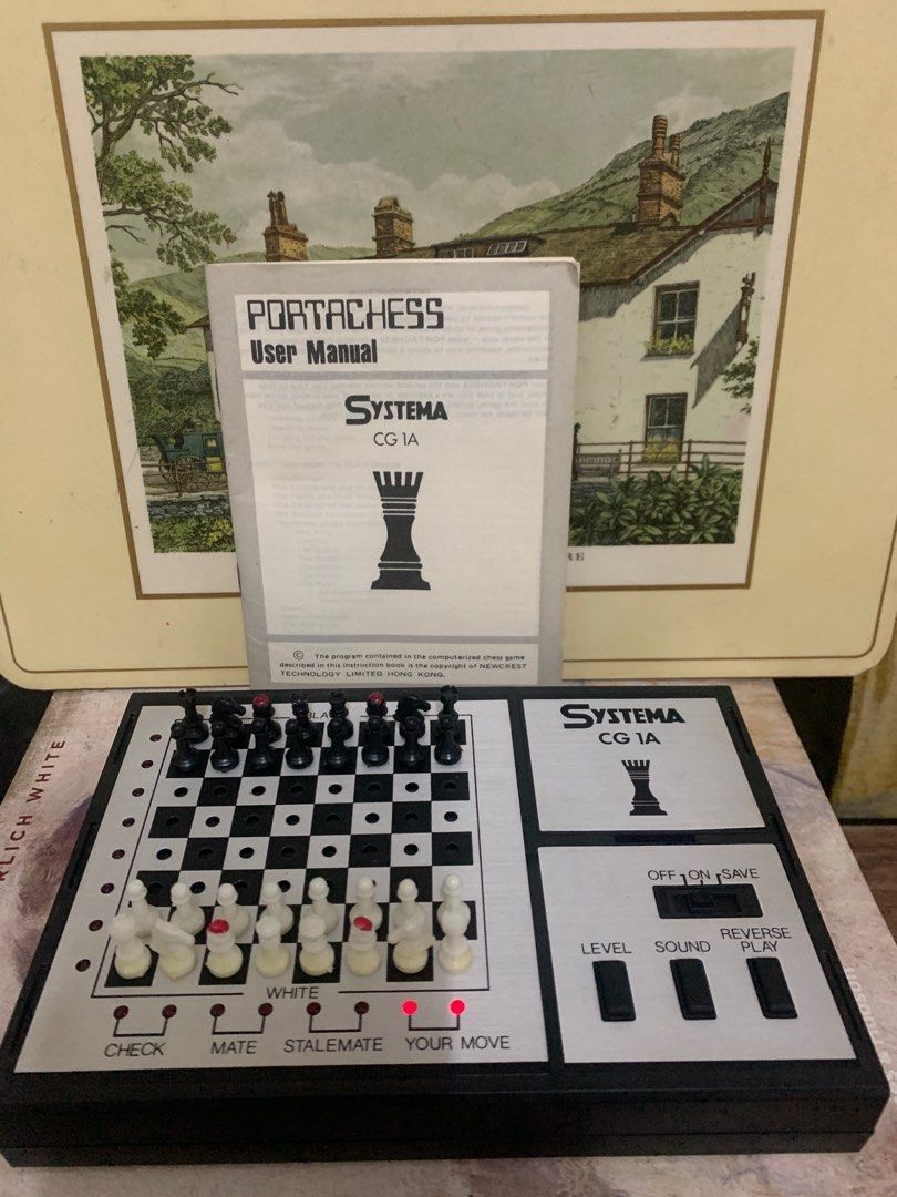 Vintage electronic computer chess portachess systema cg1a, Hobbies & Toys, Collectibles ...