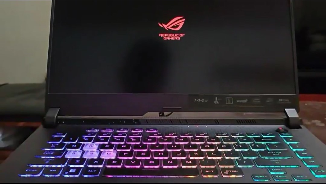 Asus Rog Strix G513RC 2022 15inch AMD Ryzen 7 6800H/16Gigs DDR5/512Gigs ...