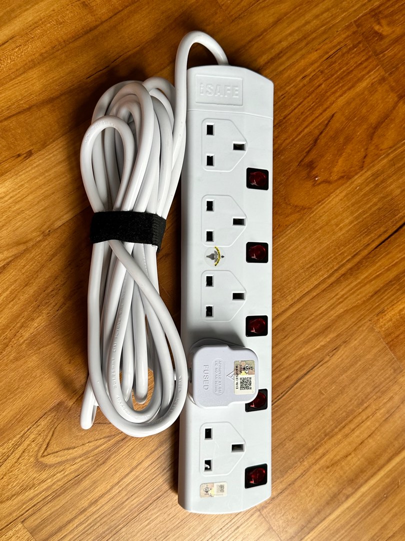 Brand new UK Power Extension cable 3M long 5 gangs, TV & Home ...