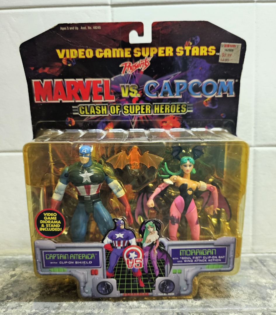 CAPTAIN AMERICA VS MORRIGAN - 1999 ToyBiz Marvel vs Capcom Clash Of ...