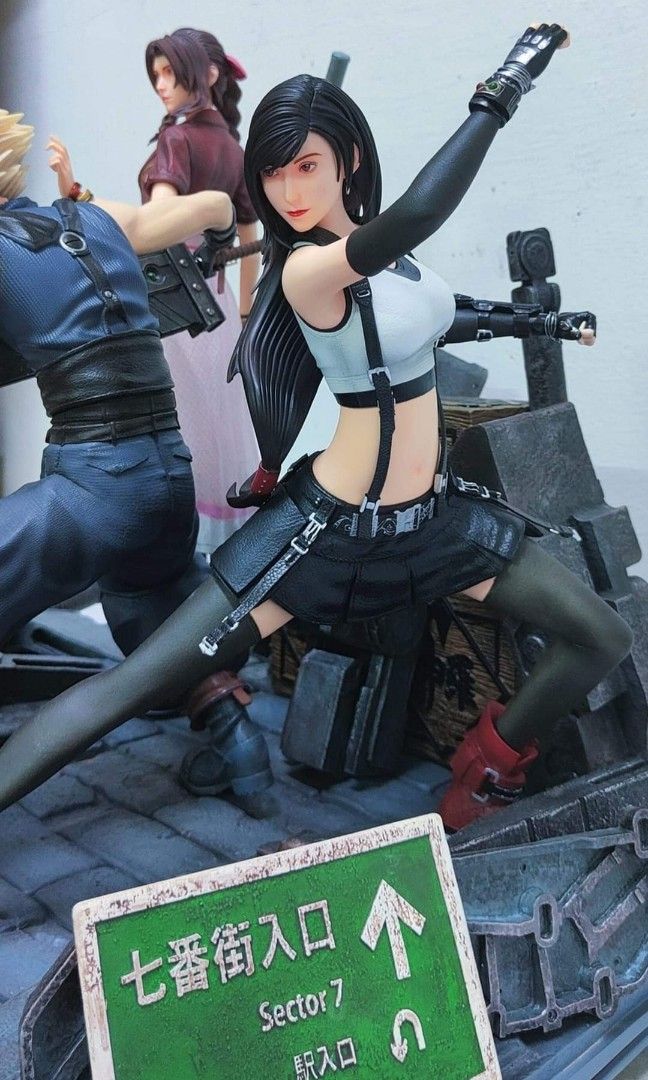 F4 Studio Final Fantasy 7 Remake Cloud, Tifa, Aerith Statue Limited ...