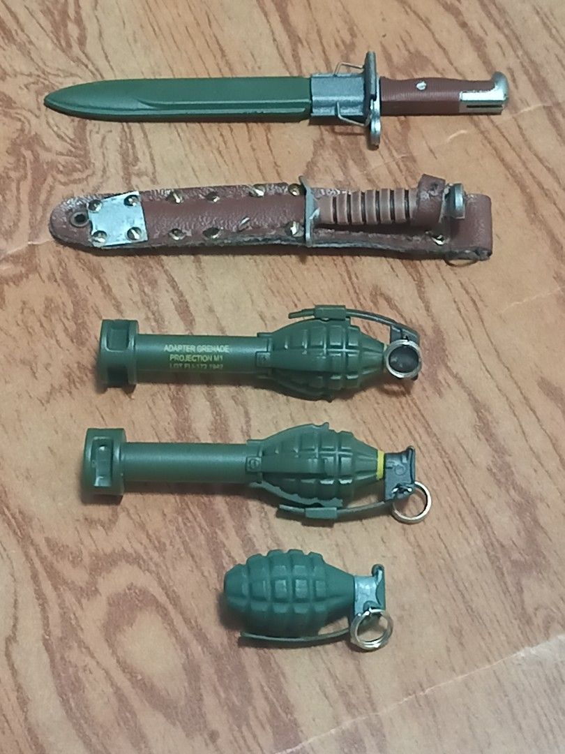 Mini Weapons for Military Figures Set, Hobbies & Toys, Toys & Games on ...